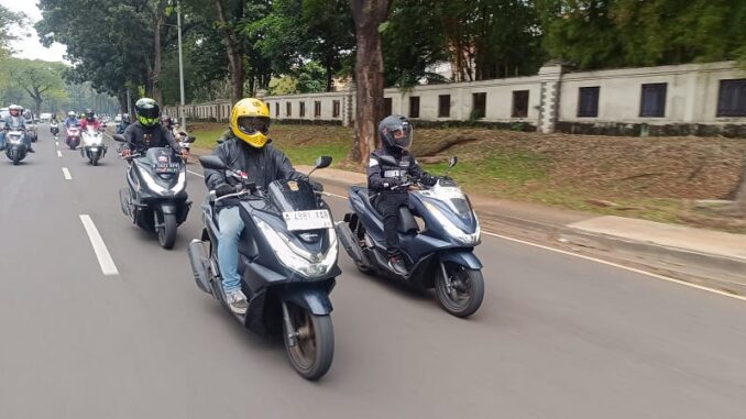 Honda PCX 160 City Rolling Bareng Awak Media, Seru.... - jakmotor.com